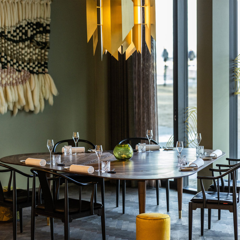 Captivating Ambiance: NINOTCHKA Pendants and DIVAN 2 Light Up Ghrelin